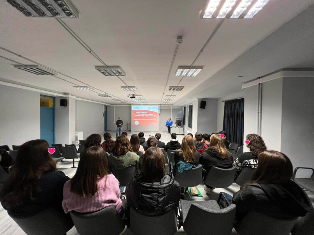 ΕΕΕΕΚ Ναυπάκτου και 2ο Γυμνάσιο στη δράση «Παίζουμε Μαζί. Μαθαίνουμε ...